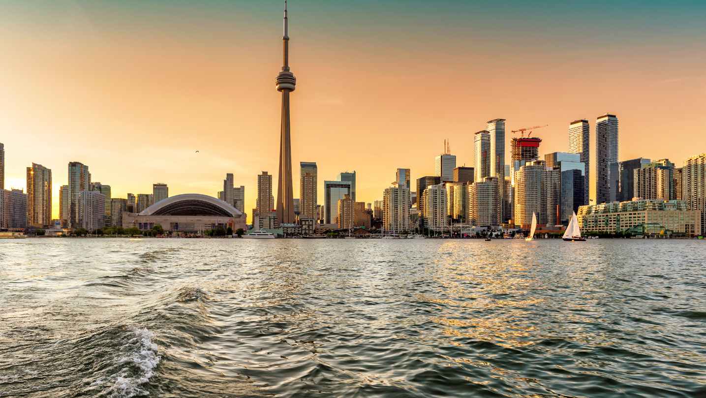 Air Canada triển khai tuyến bay thẳng mới Praha - Toronto từ năm 2025 ...