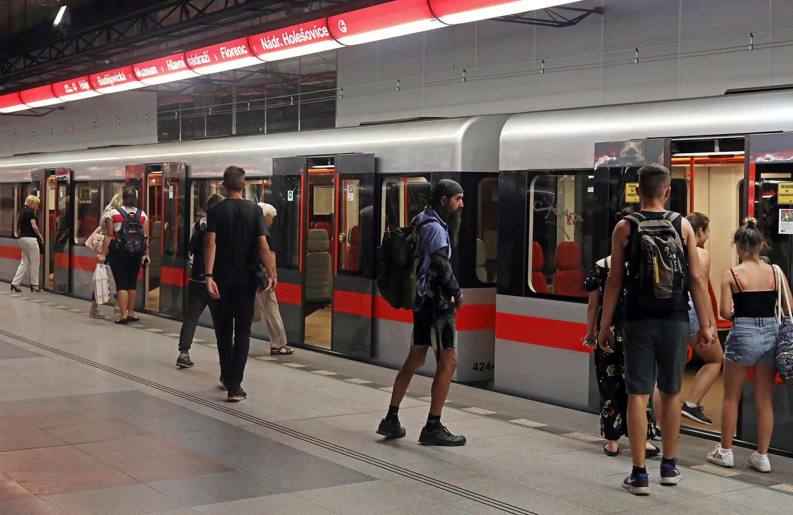 Praha muốn xây dựng tuyến tàu điện ngầm mới - Metro E - TAMDA MEDIA